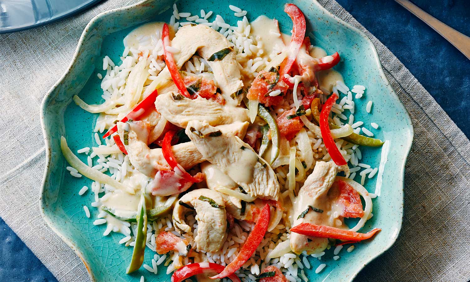 Sauté de poulet thaïlandais aux poivrons et au lait de coco - Le Poulet ...
